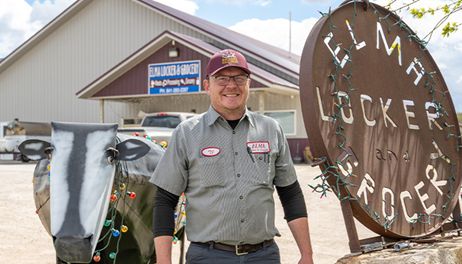 Book offers glimpse of an Iowa beef farm from a kid’s-eye view